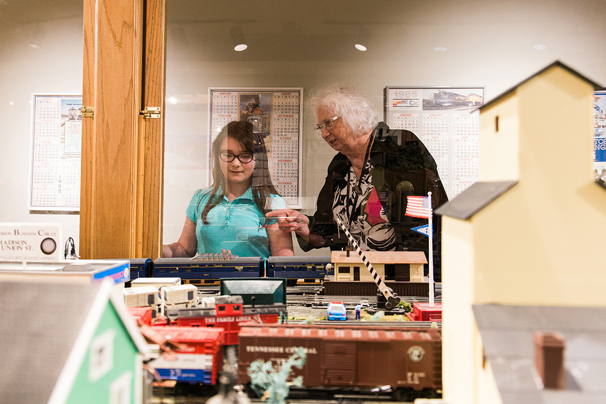F&M Bank Huff & Puff Express Model Trains - Customs House Museum ...