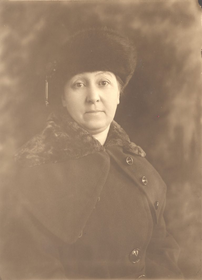 Nora Witzel: Trailblazing Photographer and Inspiring Individualist ...