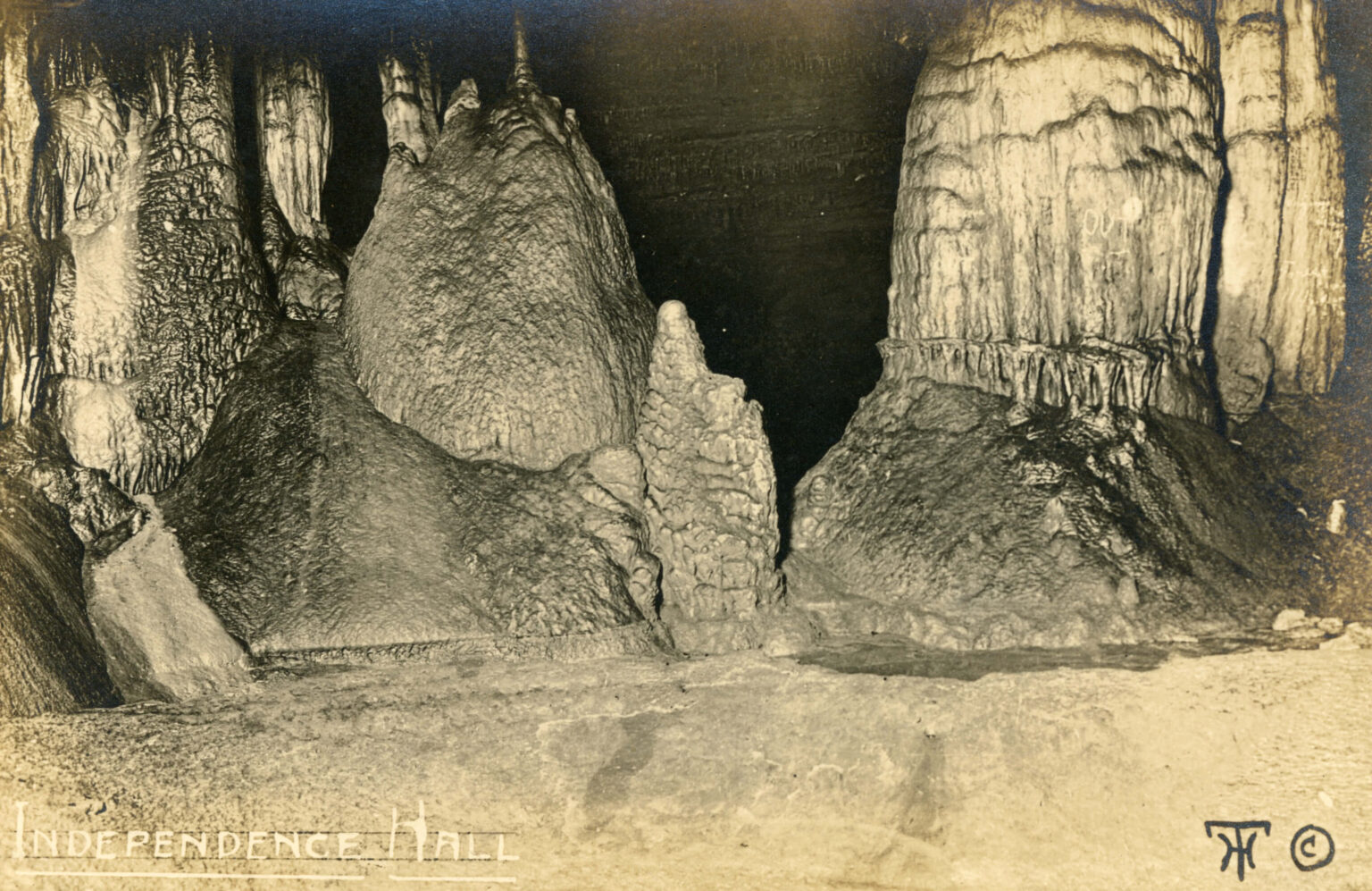 3 Captivating Reasons to Explore Dunbar Cave this Summer - Customs ...