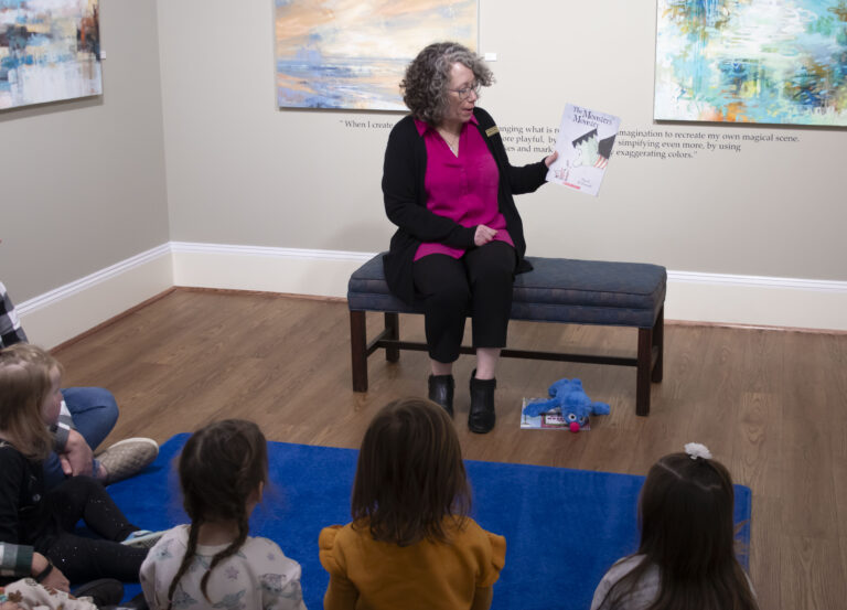 Storytime & Craft: Celebrating Independence Day - Customs House Museum ...